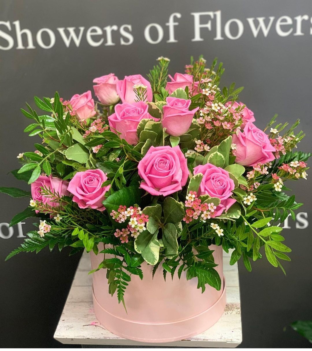 Rose Hat Box | Showers of Flowers