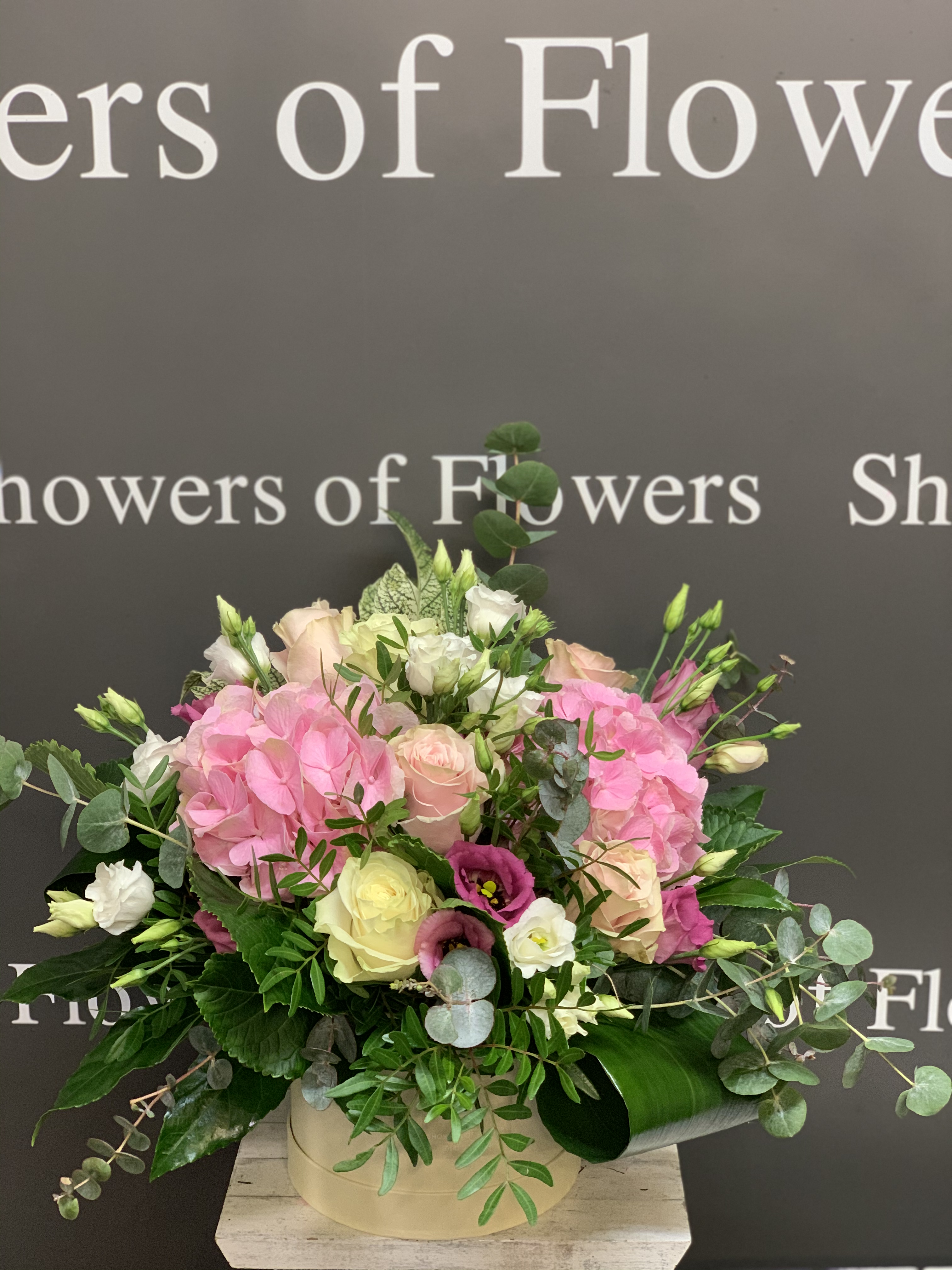 Queen Bee (HB) | Showers of Flowers